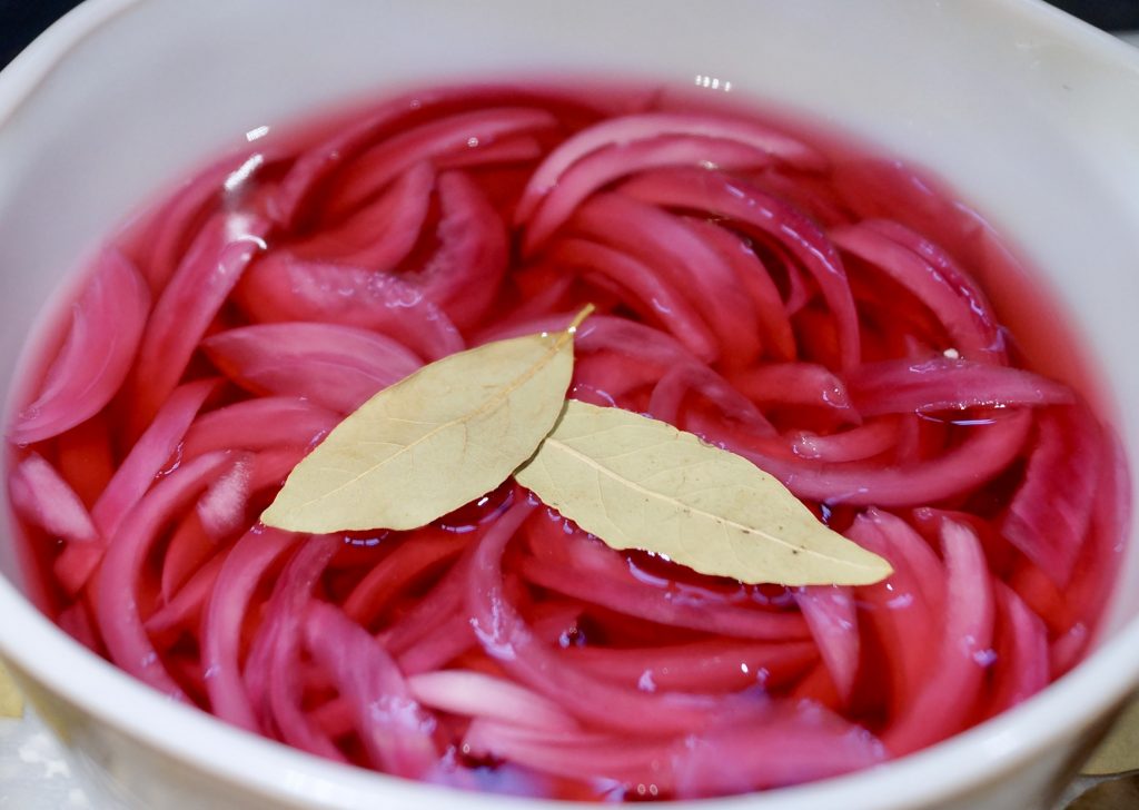Tangy and Sweet Pickled Red Onions - Everyday Latina