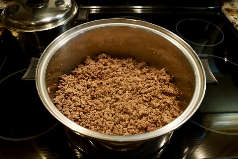 Cheesy Open-Faced Ground Beef Tortas - Everyday Latina