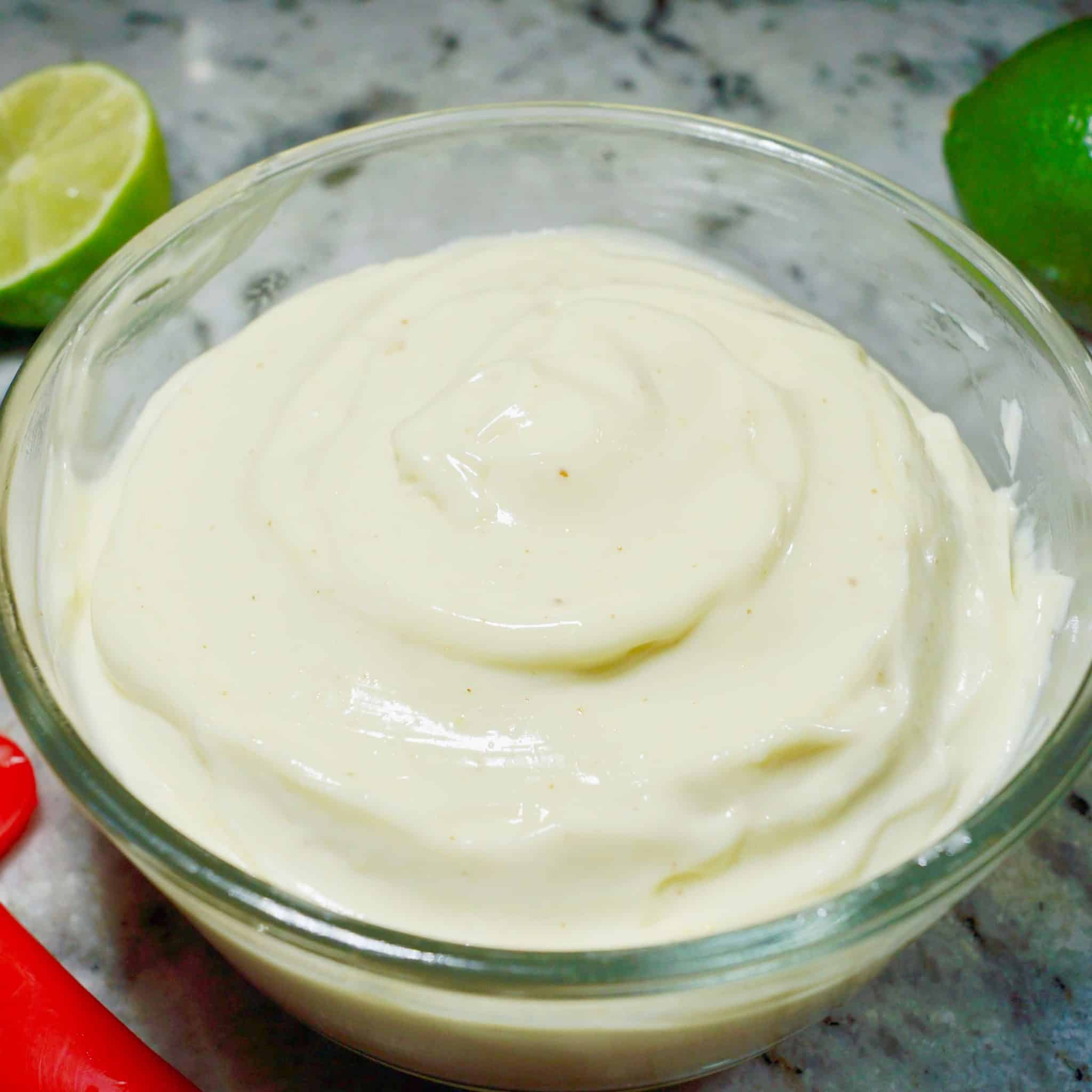 Super Easy Homemade Mayo (Whole30) - Everyday Latina