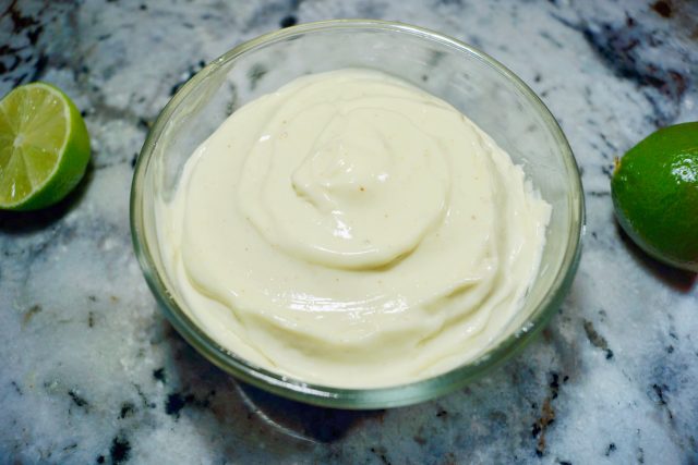 Super Easy Homemade Mayo (Whole30) - Everyday Latina