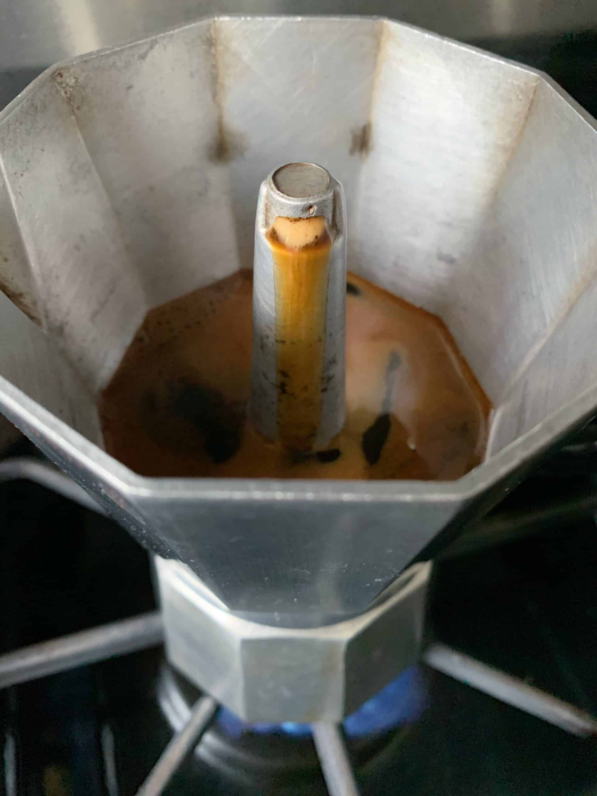 Super Frothy Mocha Latte (Dairy-Free) - Everyday Latina