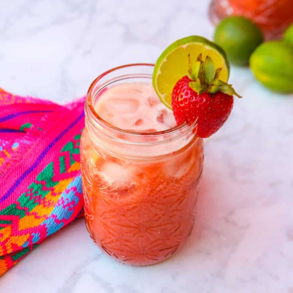 Mexican Limonada de Fresa (Strawberry Limeade)